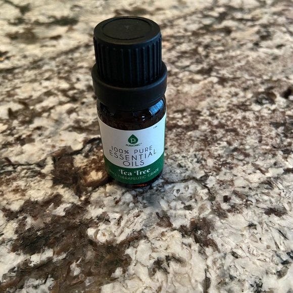 Accessories | Newtea Tree Essential Oil Sample Set W Bag | Poshmark